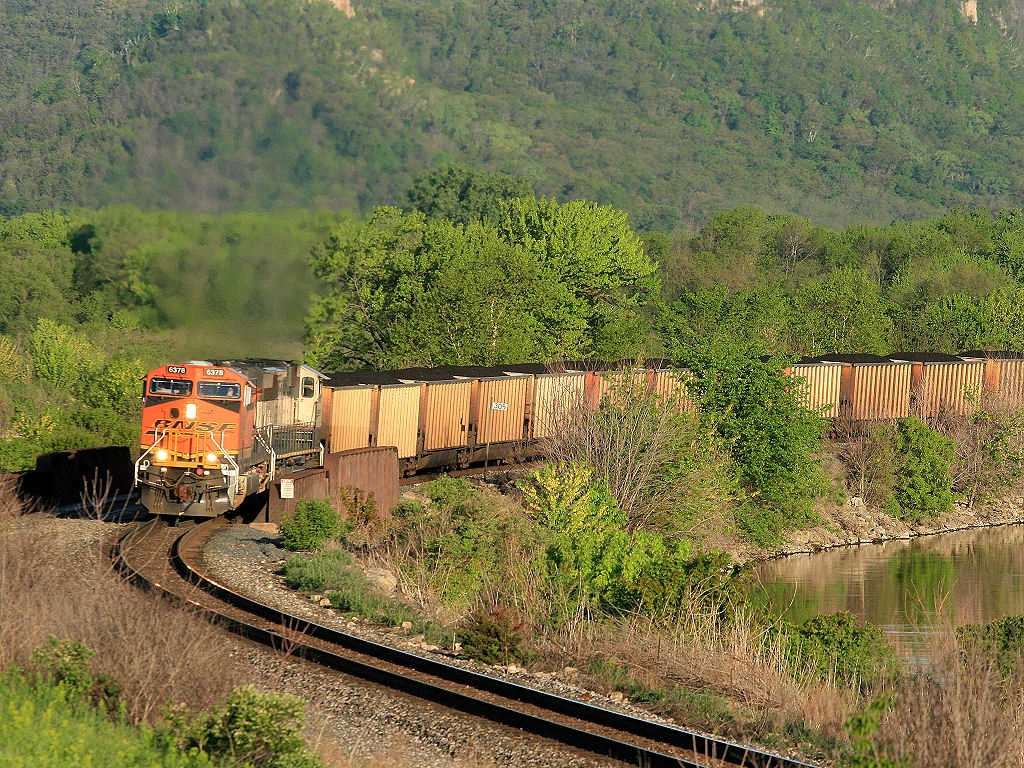 BNSF 6378